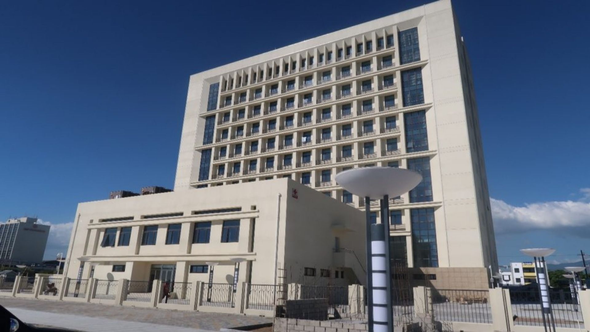 New Foreign Affairs building named in honour of Hugh Shearer